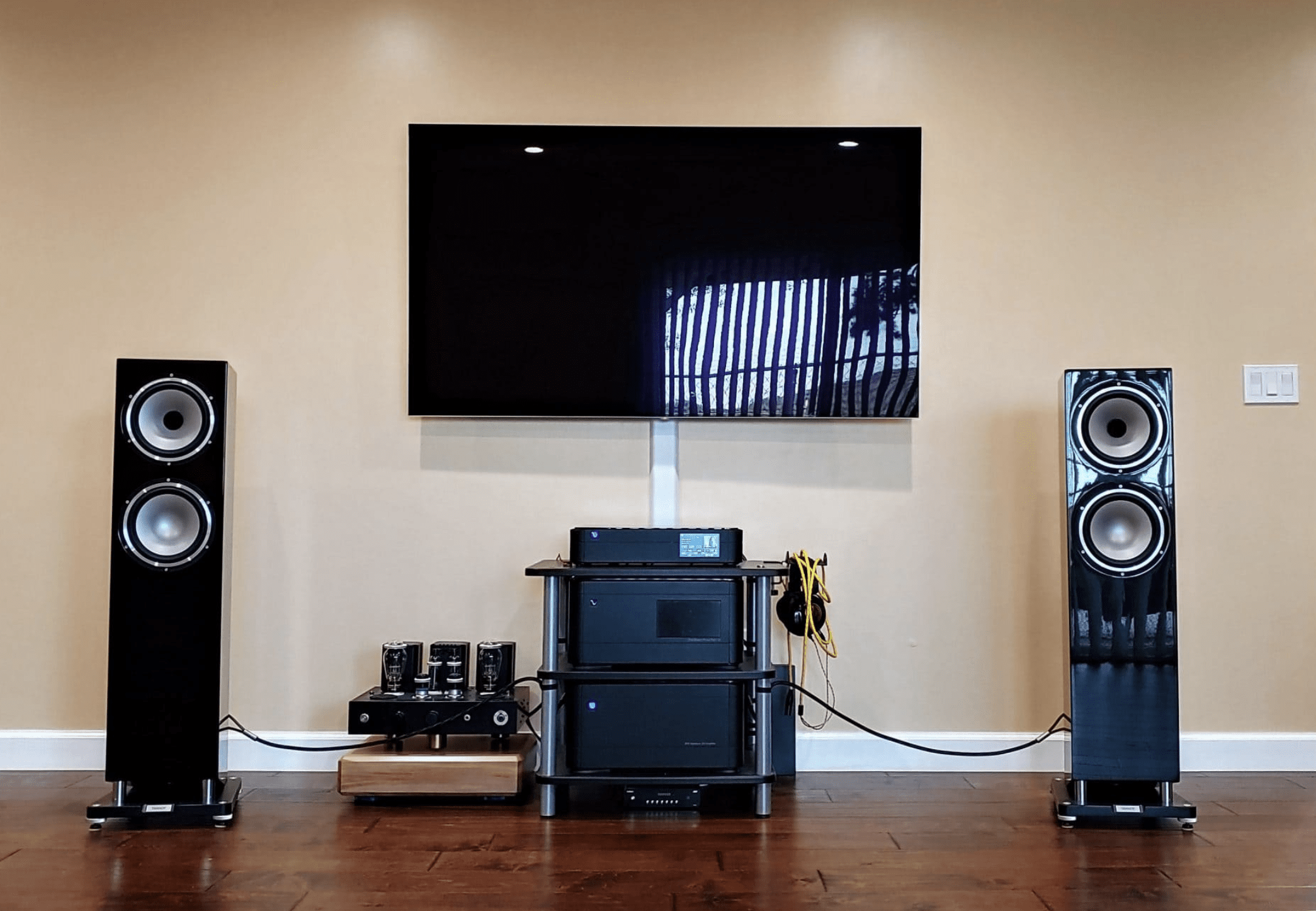 In The Center – PS Audio