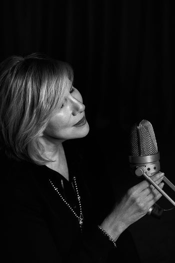 Interview: Lori Lieberman Returns To “Killing Me Softly” 50 Years Late ...
